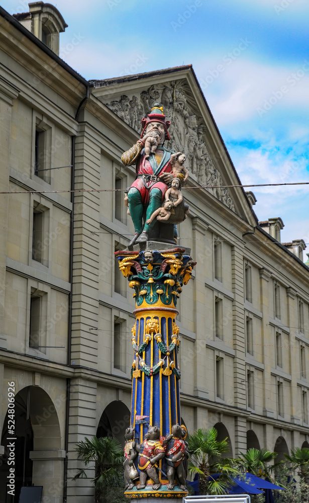 Kindlifresserbrunnen (Child Eater) Fountain in the center of Bern ...