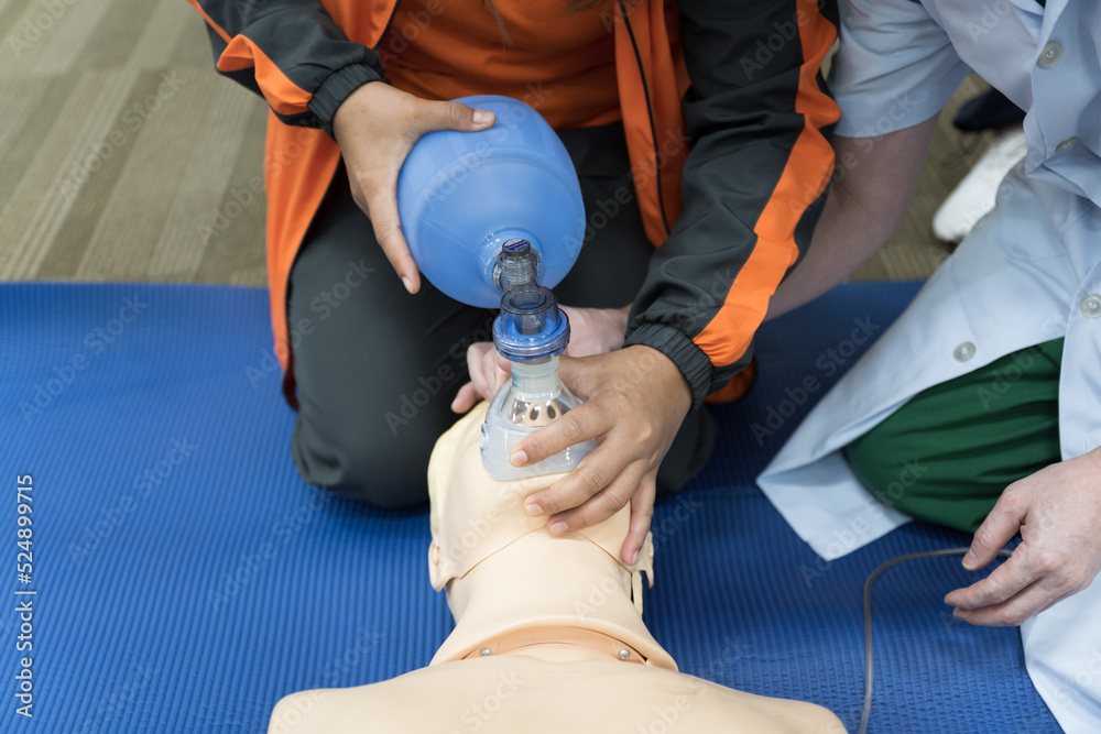 Demonstrating CPR (Cardiopulmonary resuscitation) training medical ...