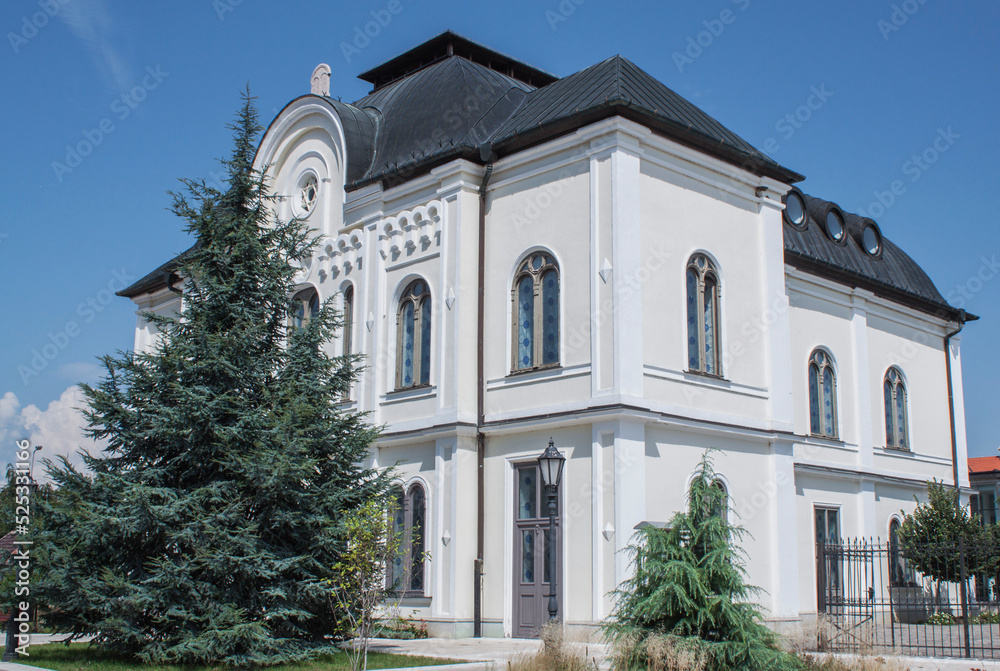 Exterior view of the Great Synagogue in the downtown of the famous and ...