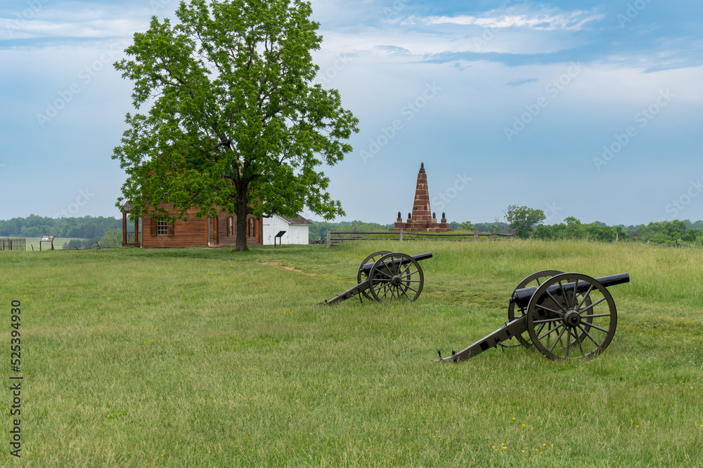 Manassas, Virginia: Cannons and Henry house, site of First Bull Run ...