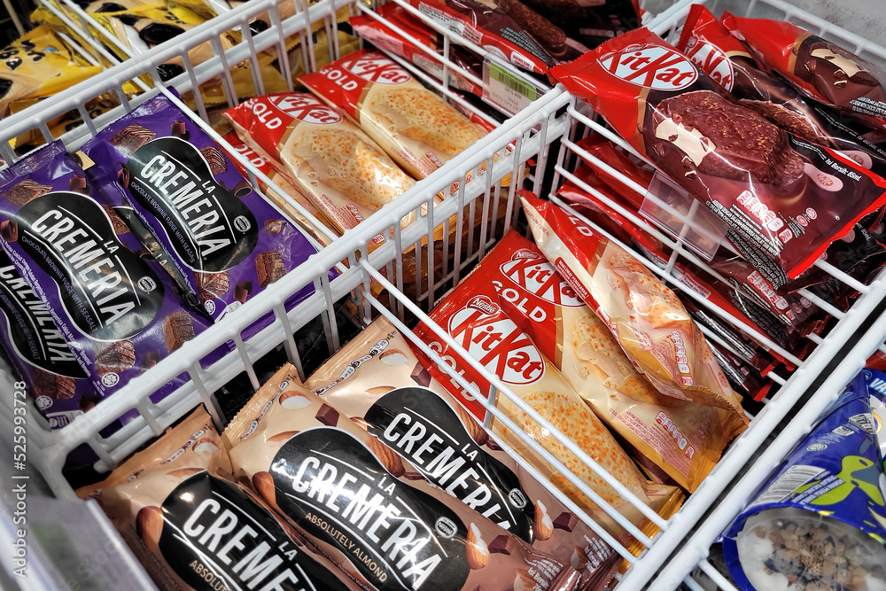 PENANG, MALAYSIA - 17 AUG 2022: Various choice of Nestlé brand ice ...