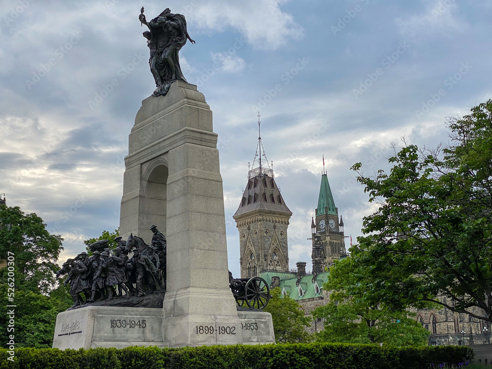 Ottawa, Canada: National War Memorial (Monument commémoratif de guerre ...