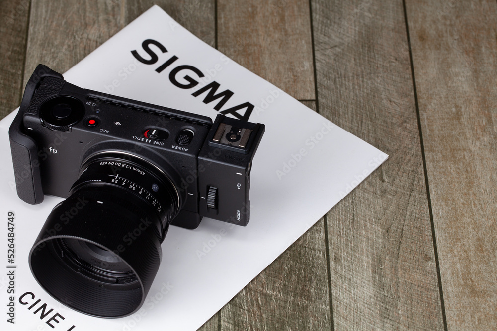 The New Full-Frame Camera Sigma Fp. Sigma Fp is the World’s smallest ...