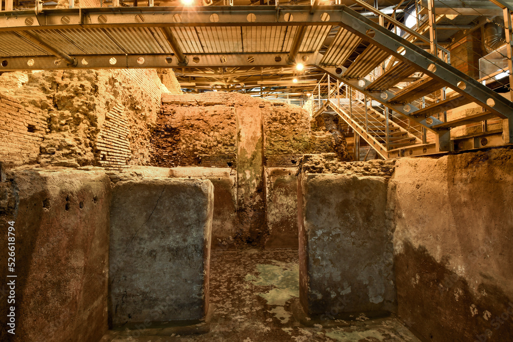 Inside the Vicus Caprarius, the underground ruins of the water cistern ...