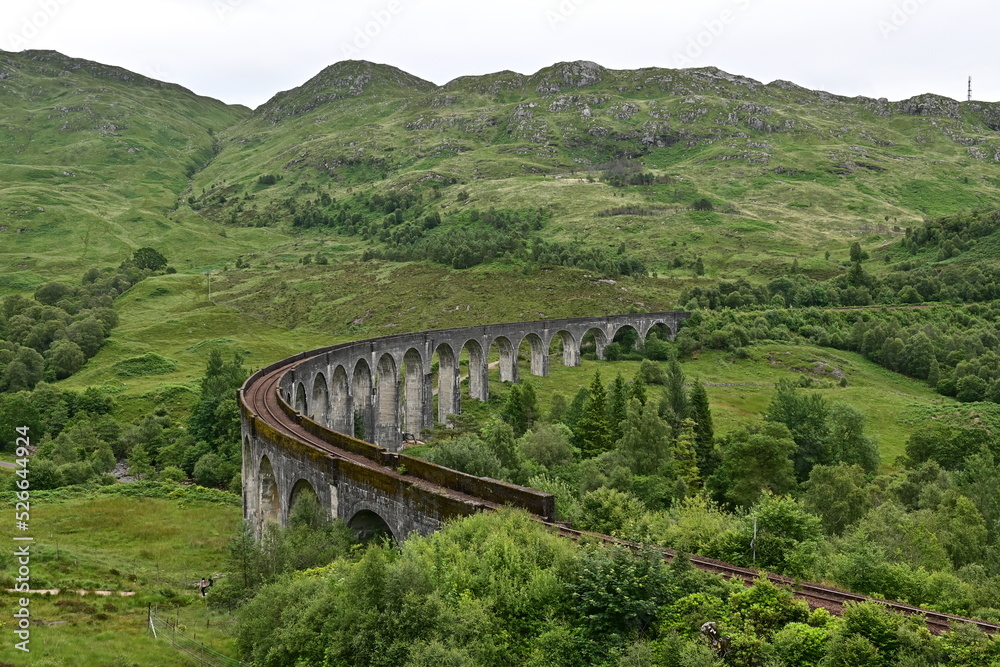 Hogwarts Express (Jacobite Steam Train) Eisenbahn-Viadukt Glenfinnan ...