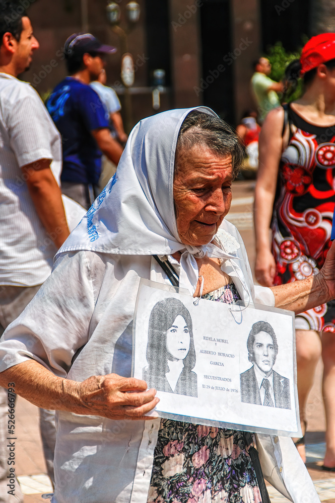 The mothers of Plaza de Mayo demanding justice in the name of their ...