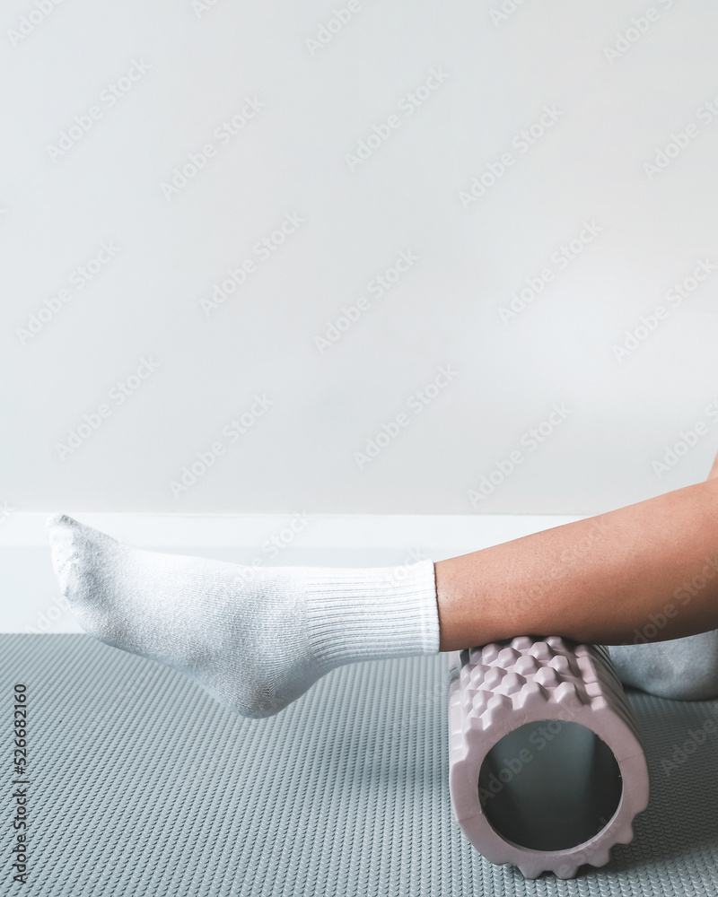 Myofascial Releasemassaging Fascia Calf Muscles With Myofascial Roll Fitnessself Carehealth