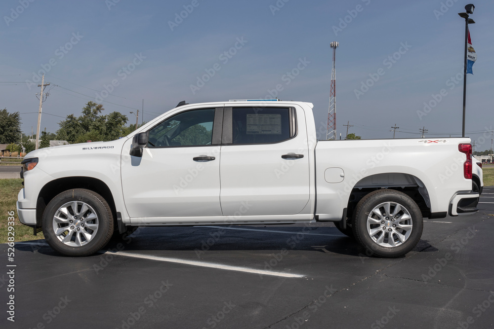 Foto de Chevrolet Silverado 1500 display. Chevy offers the Silverado in ...