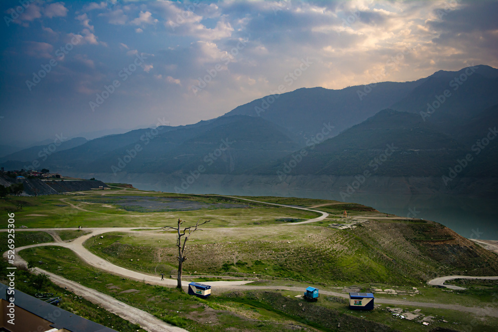 Sunrise view of Tehri mountains. Scenery sunrise over Tehri Lake ...