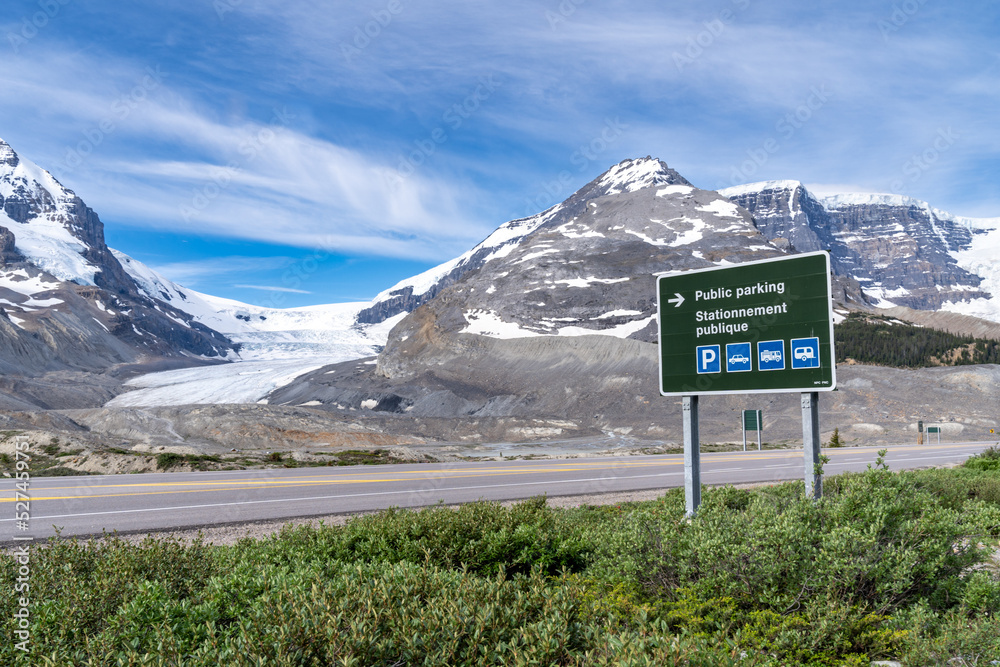 Sign directing drivers to public parking at the Columbia Icefield and Athabasca Glacier Stock ...