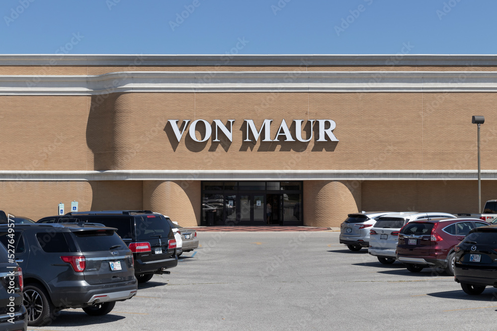 Von Maur shopping mall department store. Von Maur stores are primarily ...