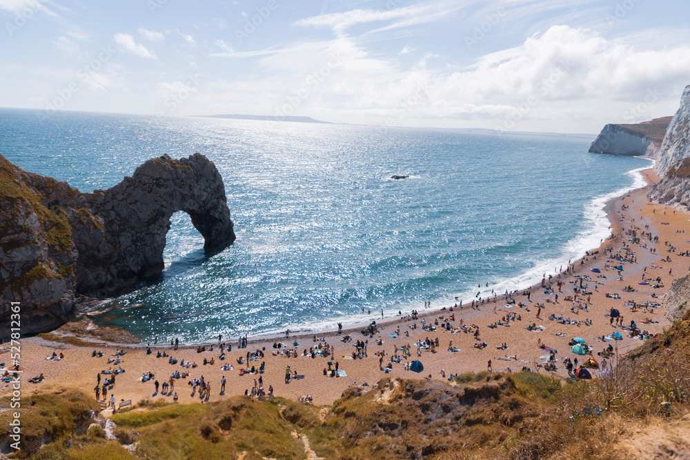 Durdle door - one of Dorset's most photographed and iconic landmarks ...