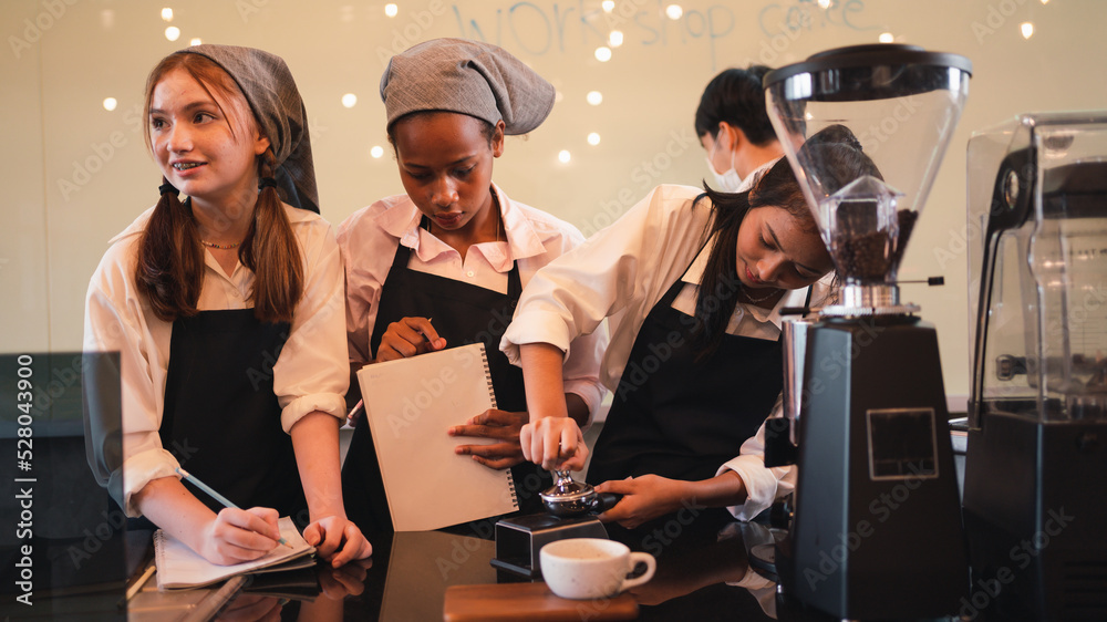 People training workshops, classes about restaurants and hospitality ...