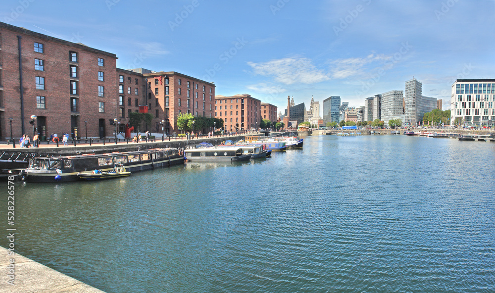 Poster Liverpool skyline from Alberts Docks – Wall Art | UkPosters
