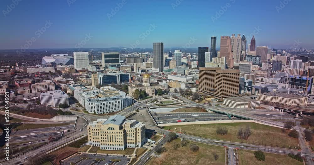 Vidéo Stock Atlanta Aerial v800 hyperlapse tracking shot across ...
