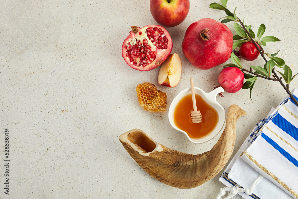 Rosh hashanah, jewish New Year holiday concept. Pomegranate, apples and ...