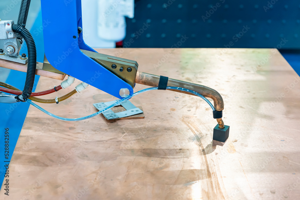 Foto de Spot welding arm or upper electrode tip with anti oxidation ...