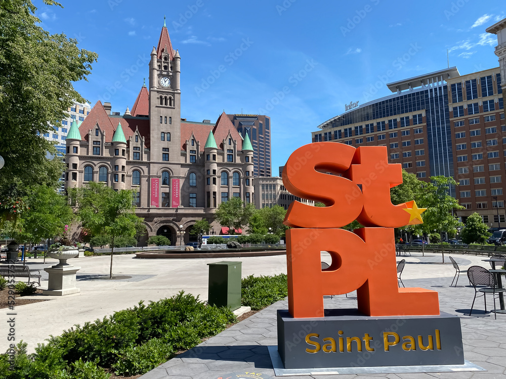 Saint Paul, Minnesota: Historic Landmark Center, originally served as ...