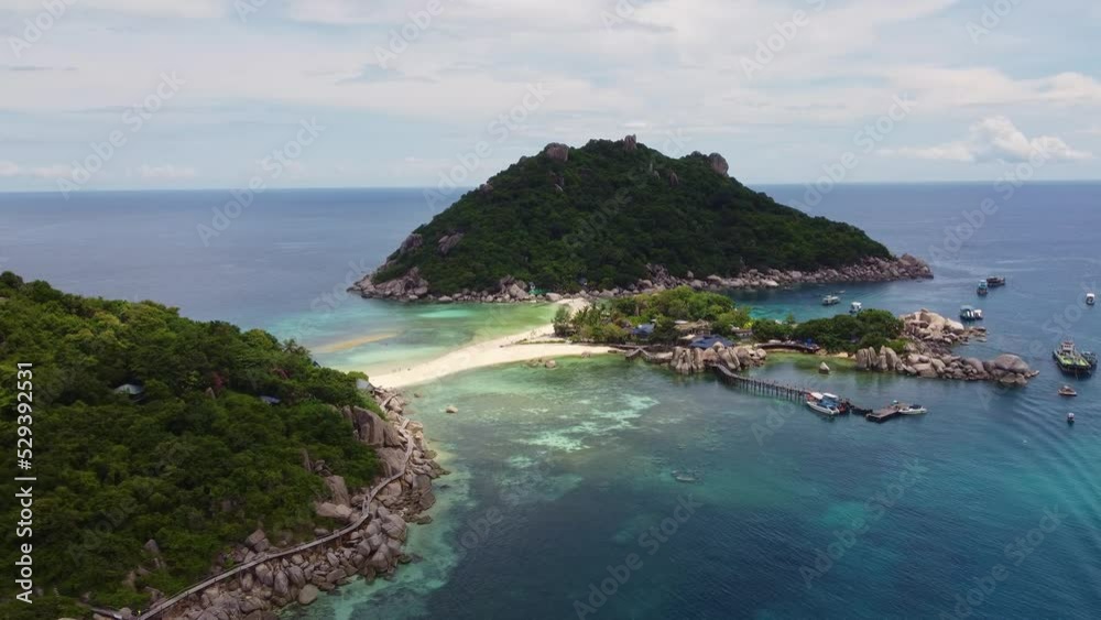 Ko Tao, Thailand: Aerail drone footage of the famous Nang Yuan island ...