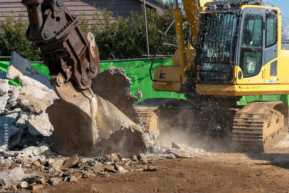 Demolition machine for crushing concrete foundation slabs, demolition ...