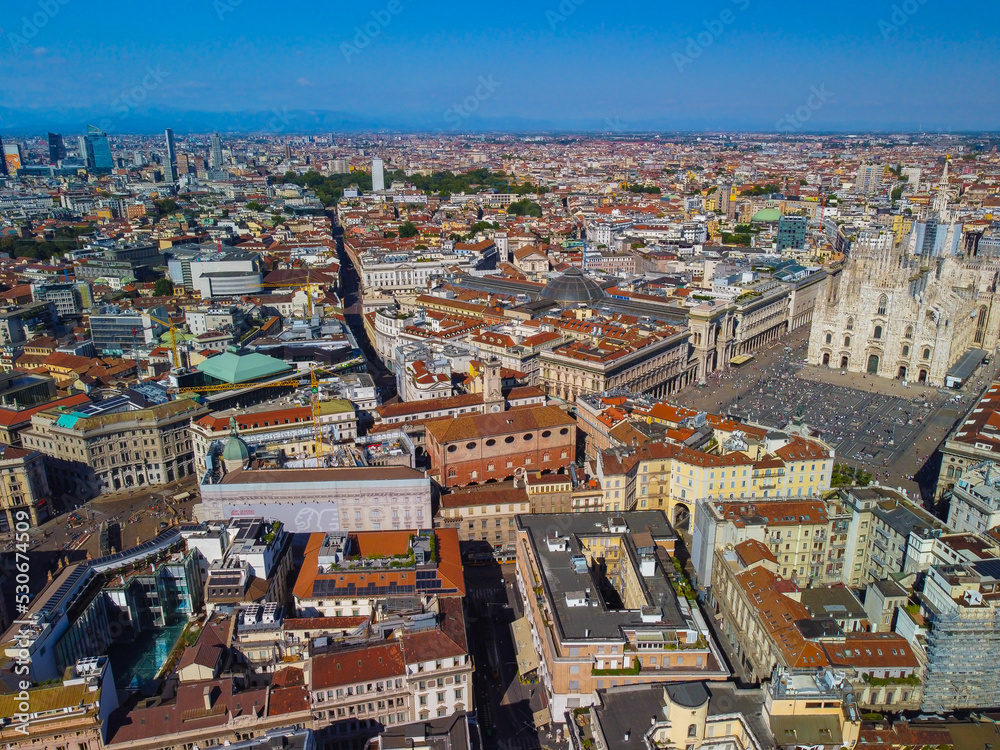 Aerial view of Piazza Duomo in front of the Gothic cathedral in the ...
