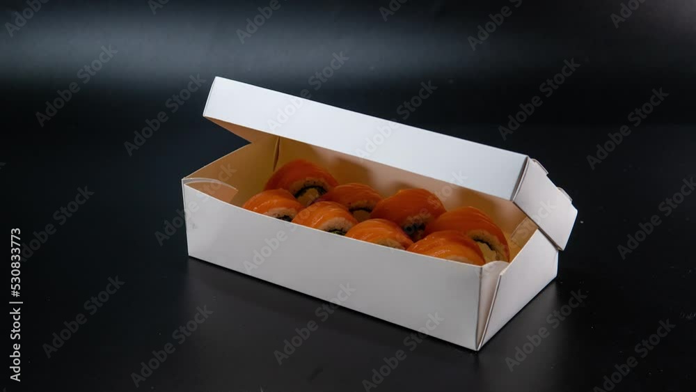 Japanese food, sushi roll cardboard box for fast food. White paper food ...
