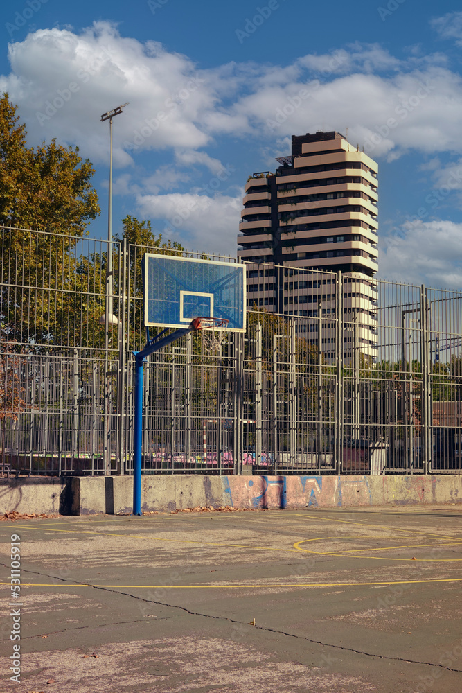 Cancha de Baloncesto Stock Photo | Adobe Stock
