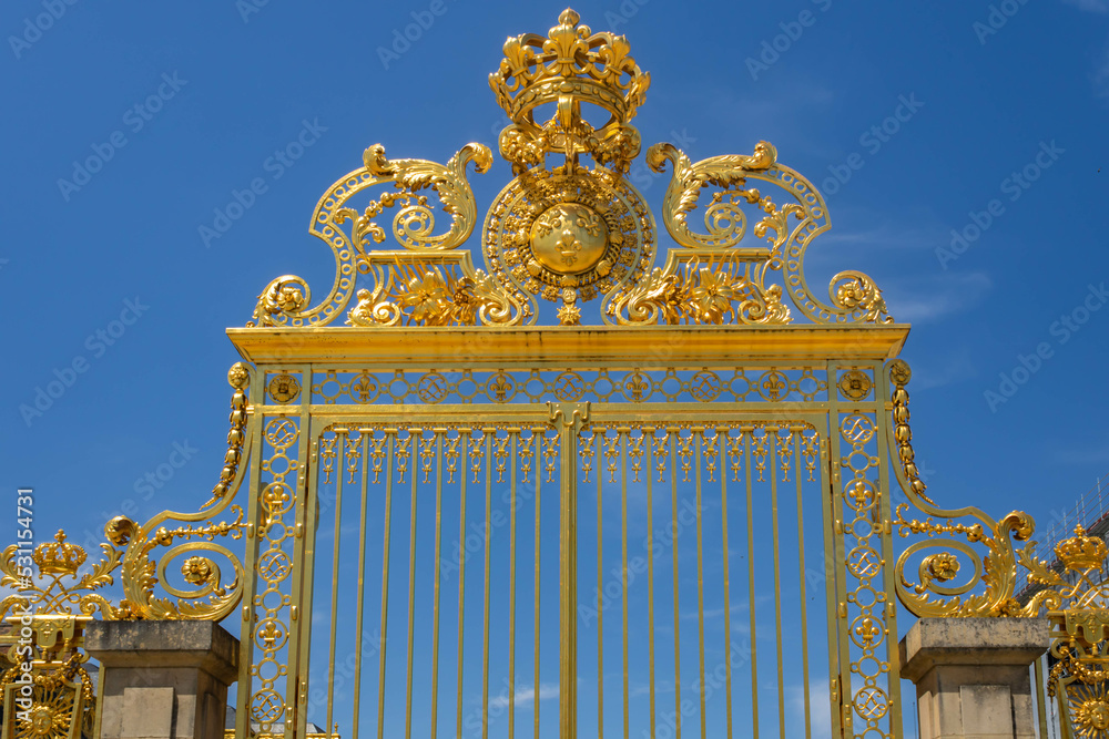 Versailles, France - July 16th 2022: Detail of golden entrance gate of ...