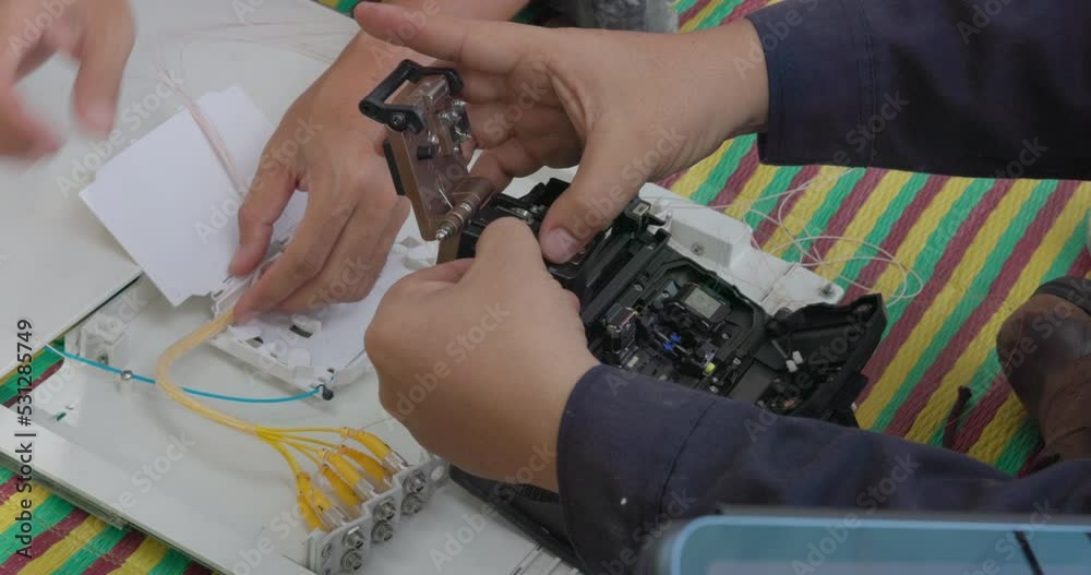 Fusion of Fiber Optics Cable Internet signal splicing and wire ...