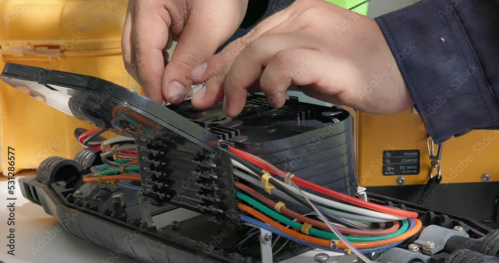 Fusion of Fiber Optics Cable Internet signal splicing and wire ...