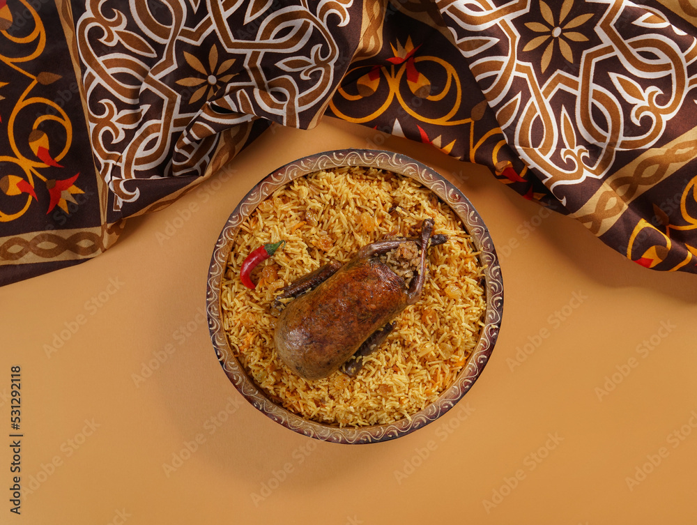 Arabic Cuisine; Egyptian traditional stuffed pigeon or "Hamam Mahshi ...
