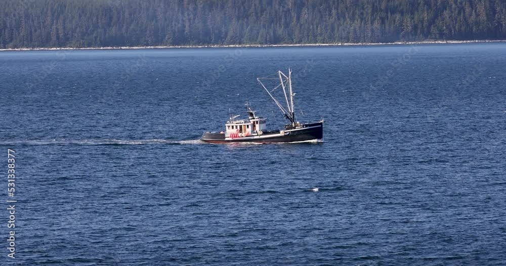 Vidéo Stock Inside passage Boat fishing trawler Ketchikan Alaska ...