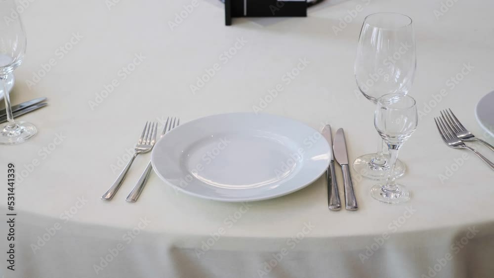 Round table before celebration event or wedding at banquet hall in ...