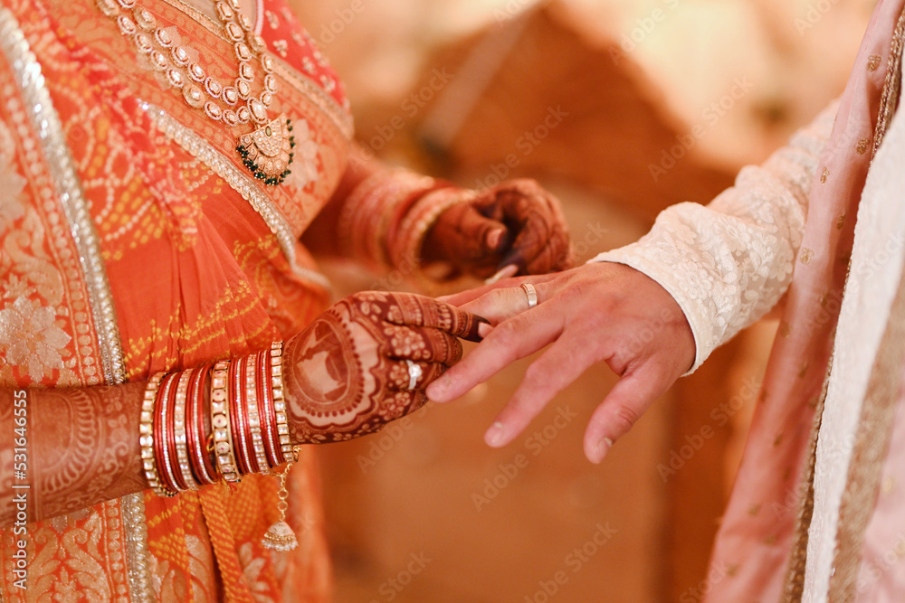 Fotka „Amazing hindu wedding ceremony. Details of traditional indian ...