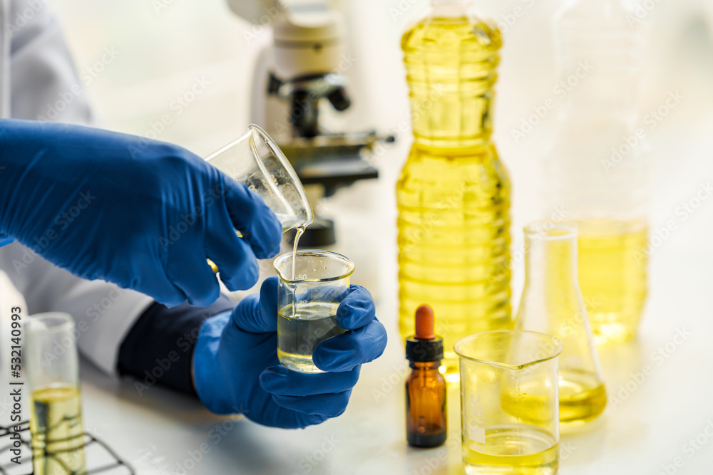 Cooking oil lab test , Quality control of vegetable oil industry ...