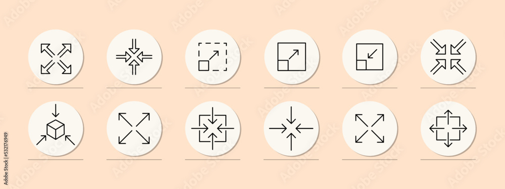 Zoom in and out arrows set icon. Navigation buttons, maximize, minimize ...