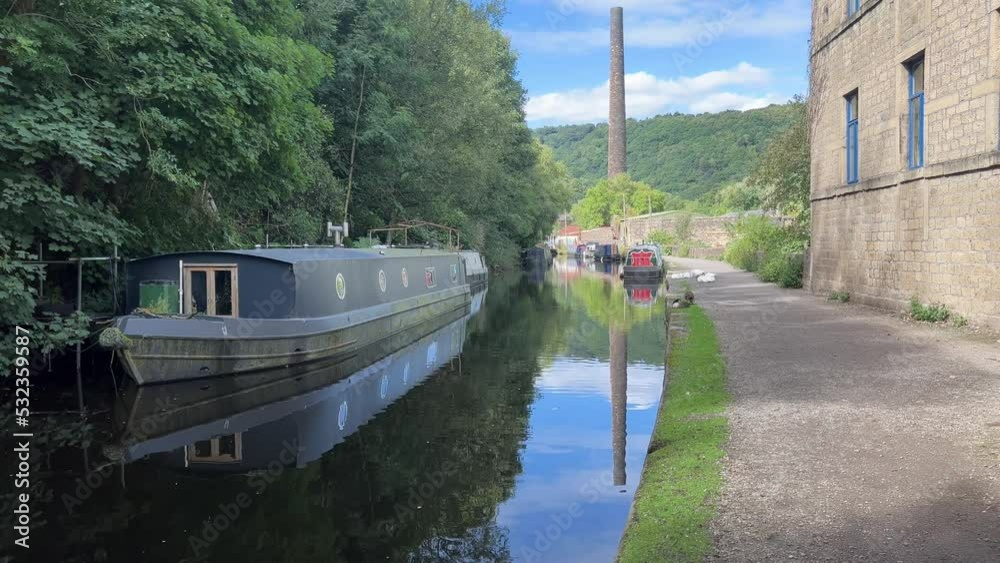 Vídeo do Stock: Canal Boats, Barges, long, narrow boats on a scenic ...