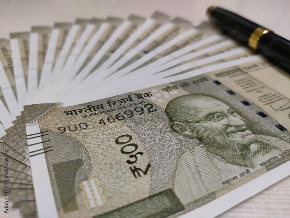 500 rupee notes indian currency kept decorated on table properly. Stock ...