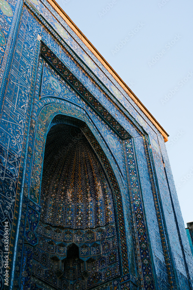 Muqarna vaulting of mausoleum in Shah-i-Zinda in Samarkand Stock Photo ...