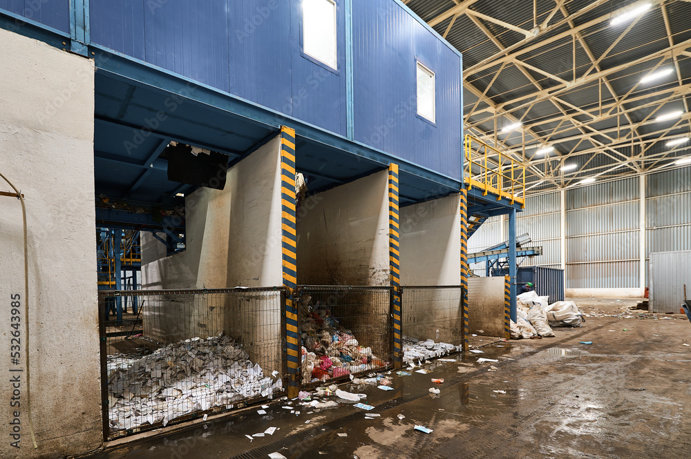 Accumulative hopper for plastic bags, paper, bottles. Separate sorting ...