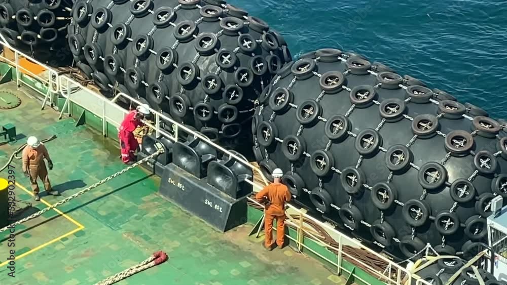 FENDER OPERATION IN OIL TANKER, INSTALLATION OF FENDERS PRIOR SHIP TO ...