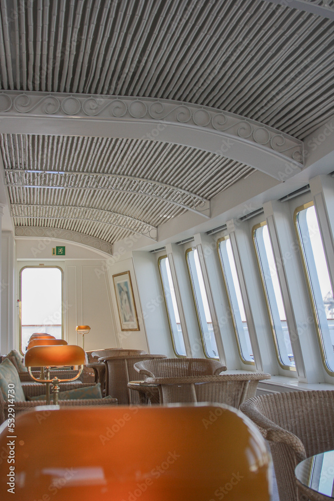 Elegant Belle Époque interior design furnishing bar lounge area onboard ...