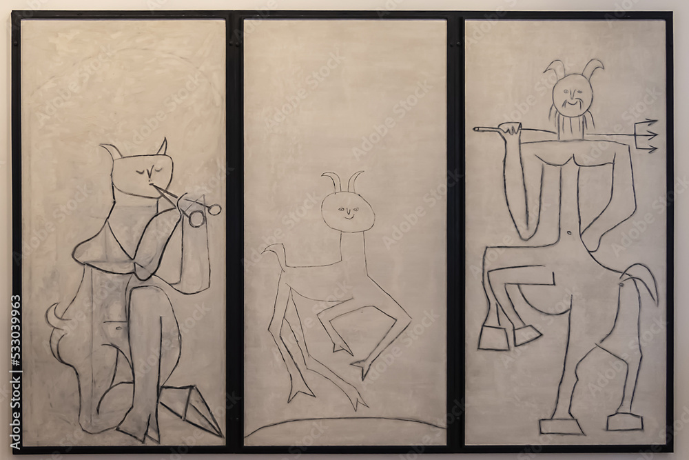 Foto de Interior of The Picasso Museum occupies the Grimaldi Castle ...