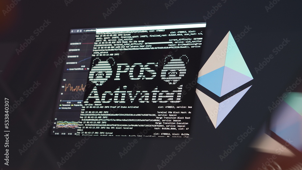 15 septembre 2022, l'équipe ETHEREUM montre l'écran de code avec des ...