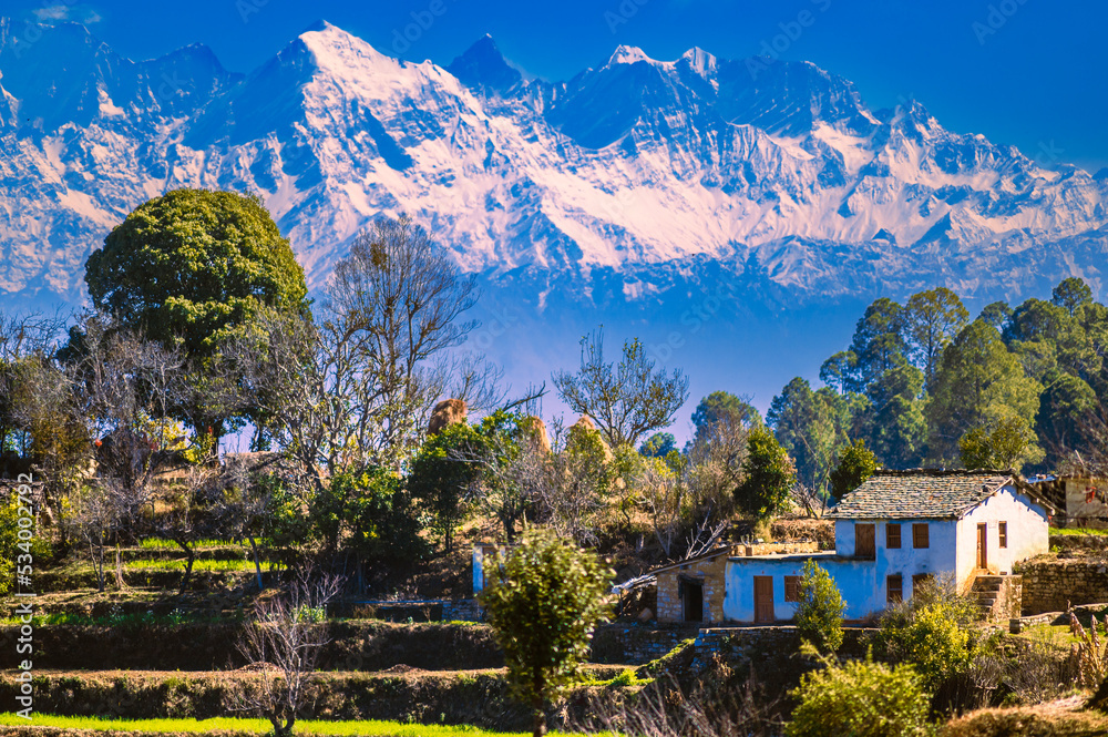 House in the mountains. Scenic village in Kumaon region of Himalayan ...