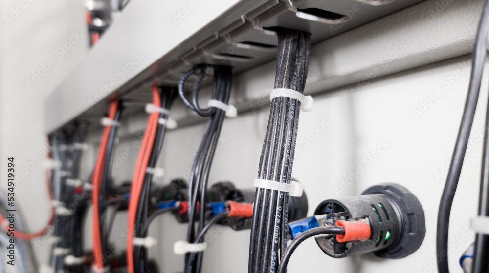 A wiring circuit of indicator lights on the electrical panel of the ...