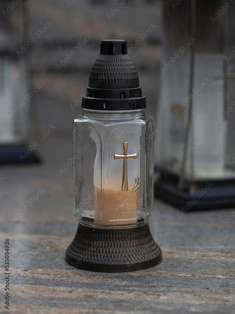 Wszystkich świętych - Znicz na nagrobku, cmentarz, 1 listopada, 2 ...