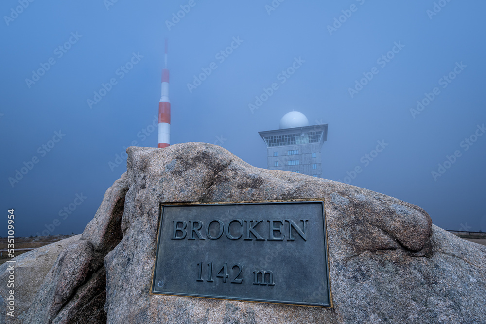 Stilvolle Hohe Des Brocken Bildernull