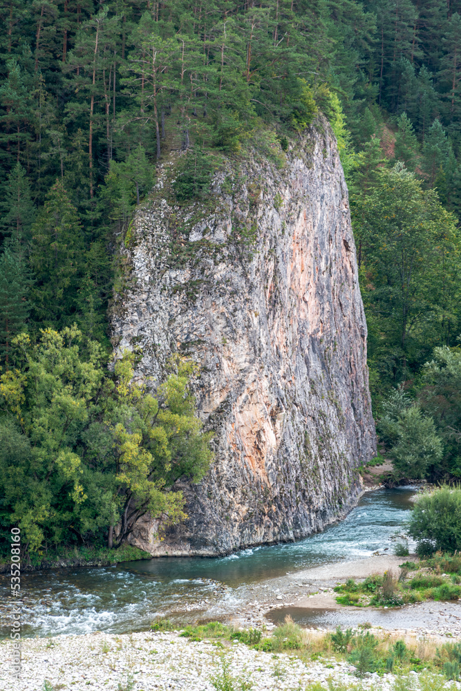 Foto de Aerial view of the Beautiful Rock located by the river itself ...