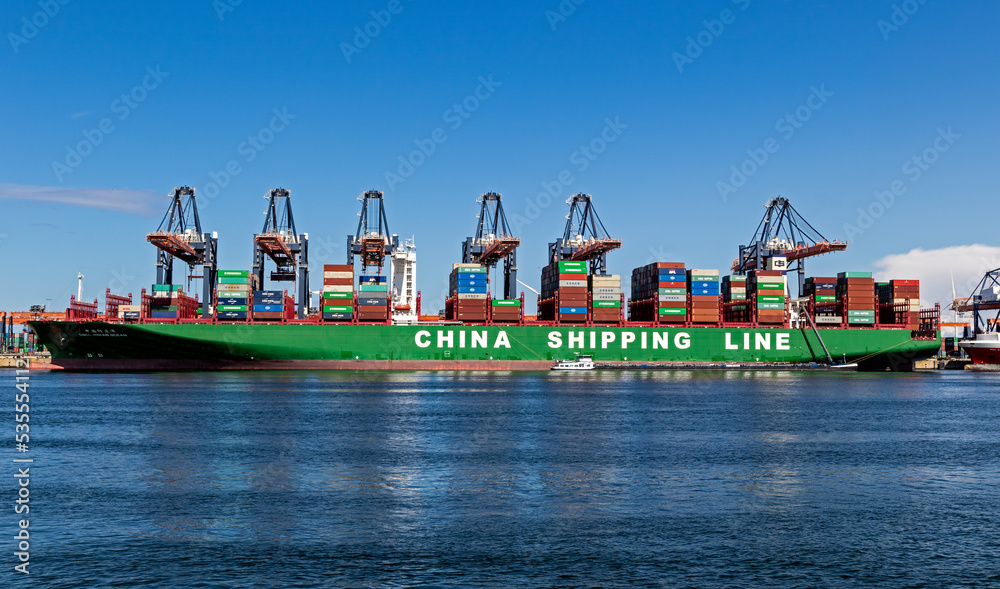 Foto de Container ship (CSCL Indian Ocean) from China Shipping Line ...